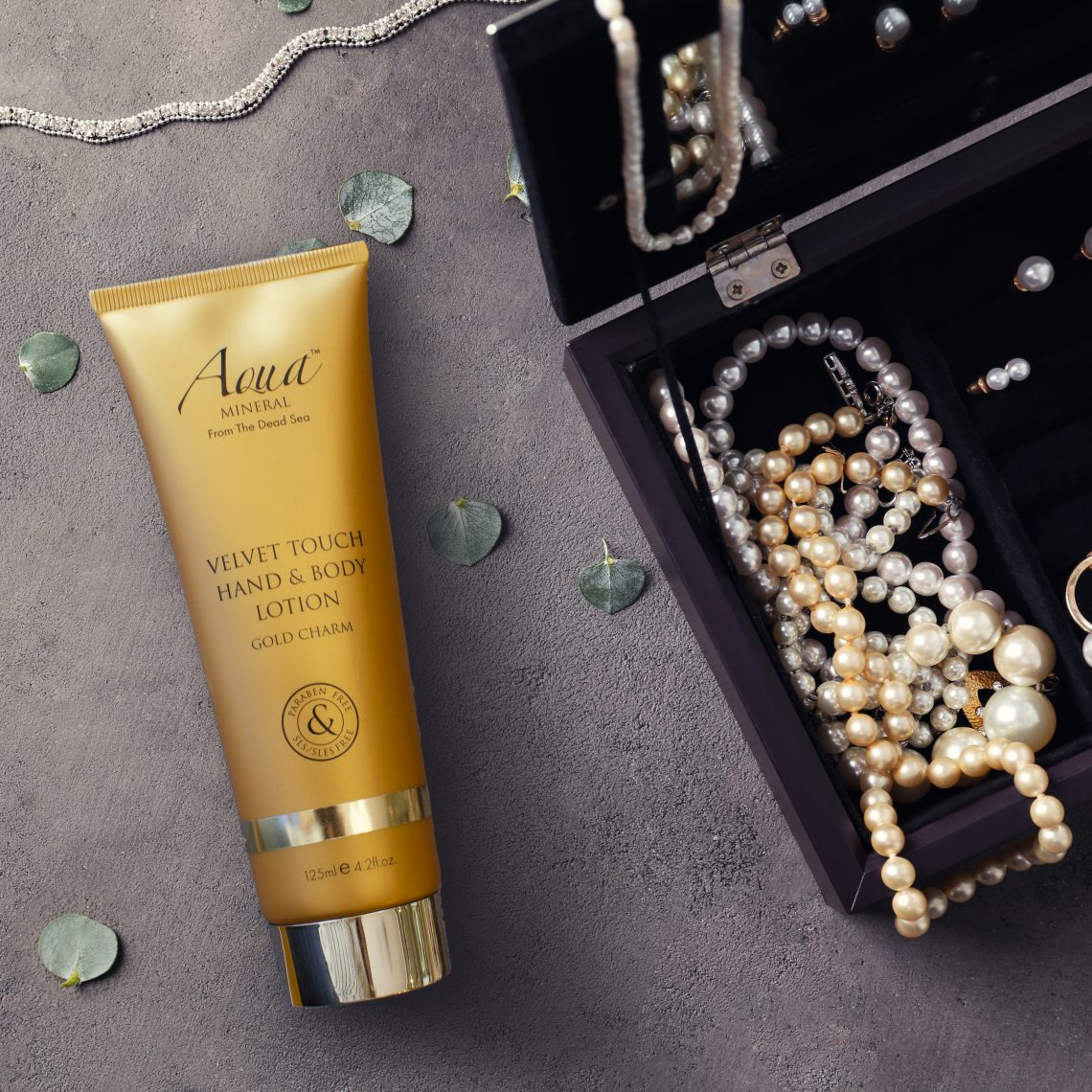 VELVET TOUCH HAND & BODY LOTION GOLD CHARM